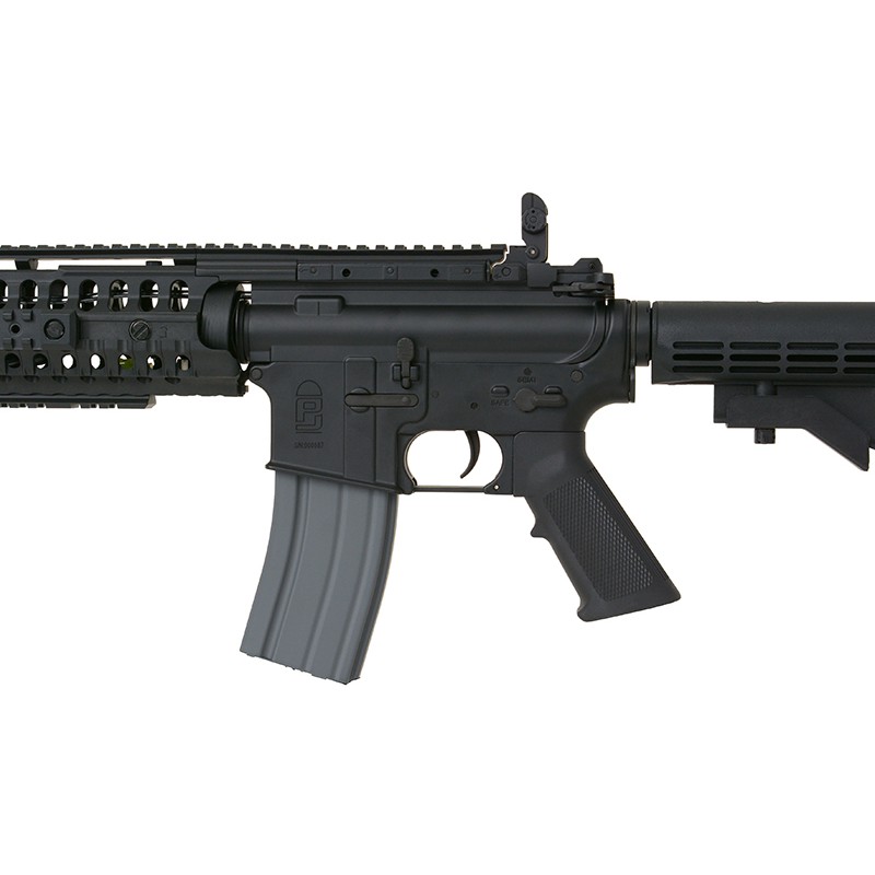 AR-15 CM.008 FULL METAL [CYMA] assault rifle replica